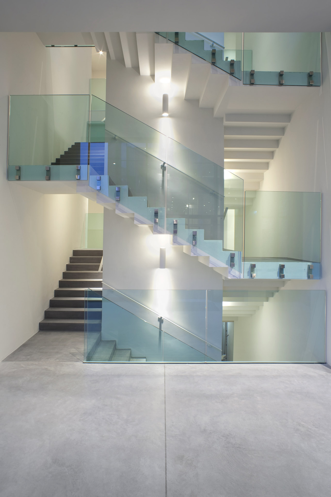 Rivestimento scale interne ed esterne: idee per rifare le scale - Ideal ...