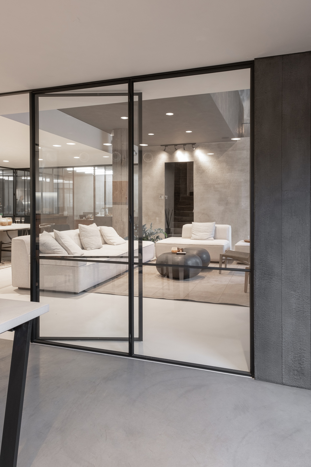 Showroom Texture Painting - Idealwork - Pavimenti e rivestimenti in cemento